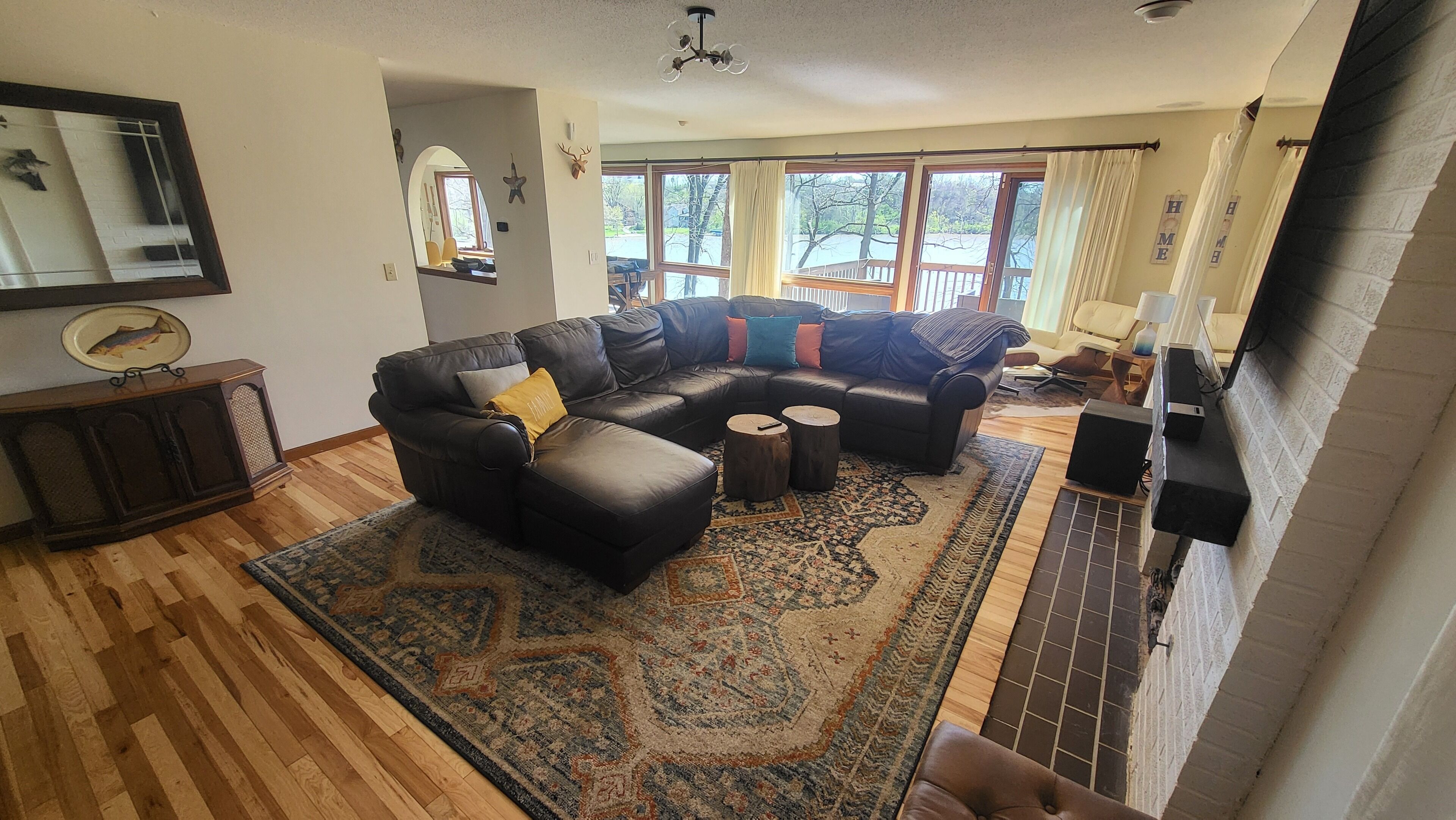 Huge Fall/winter Lake House! On The Water! Sleeps 12. 5br/4ba. Hot Tub & More! - Kickapoo State Recreation Area, Oakwood