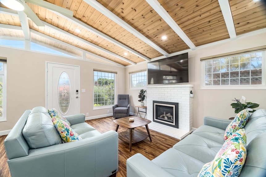 3 Bedroom House - 3 Min From Beach! - Monterey Bay, CA