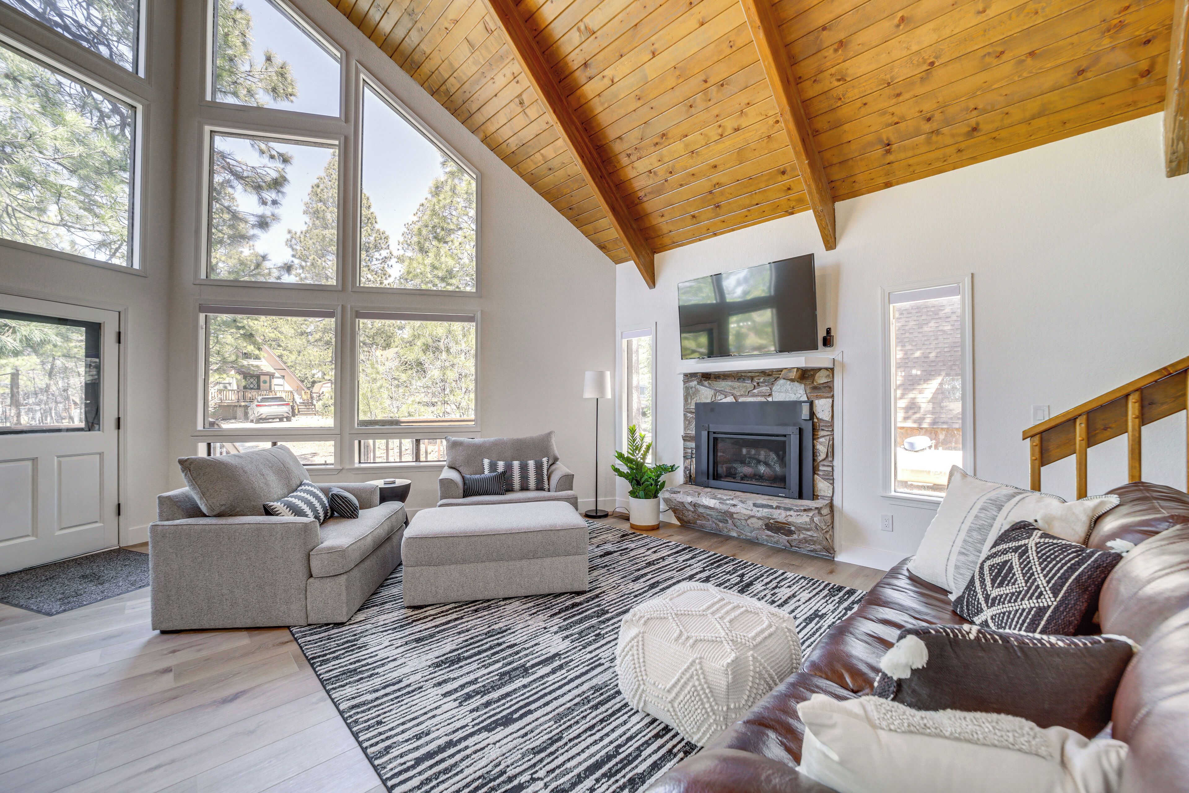 Family Friendly: Modern Cabin In Munds Park! - Oak Creek Canyon, AZ