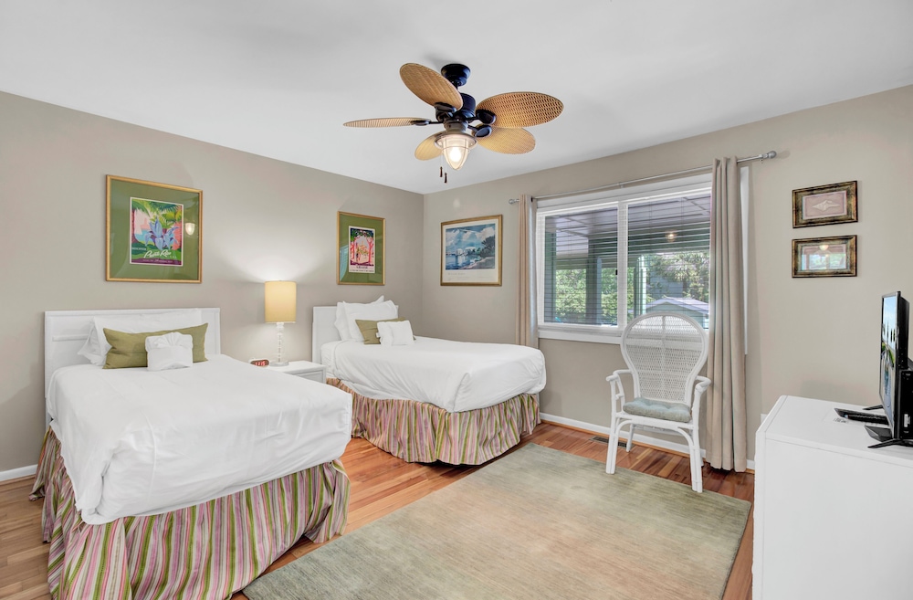 3C Mariners Walk by AvantStay | Beach & Pool Access, Enclosed Porch ...