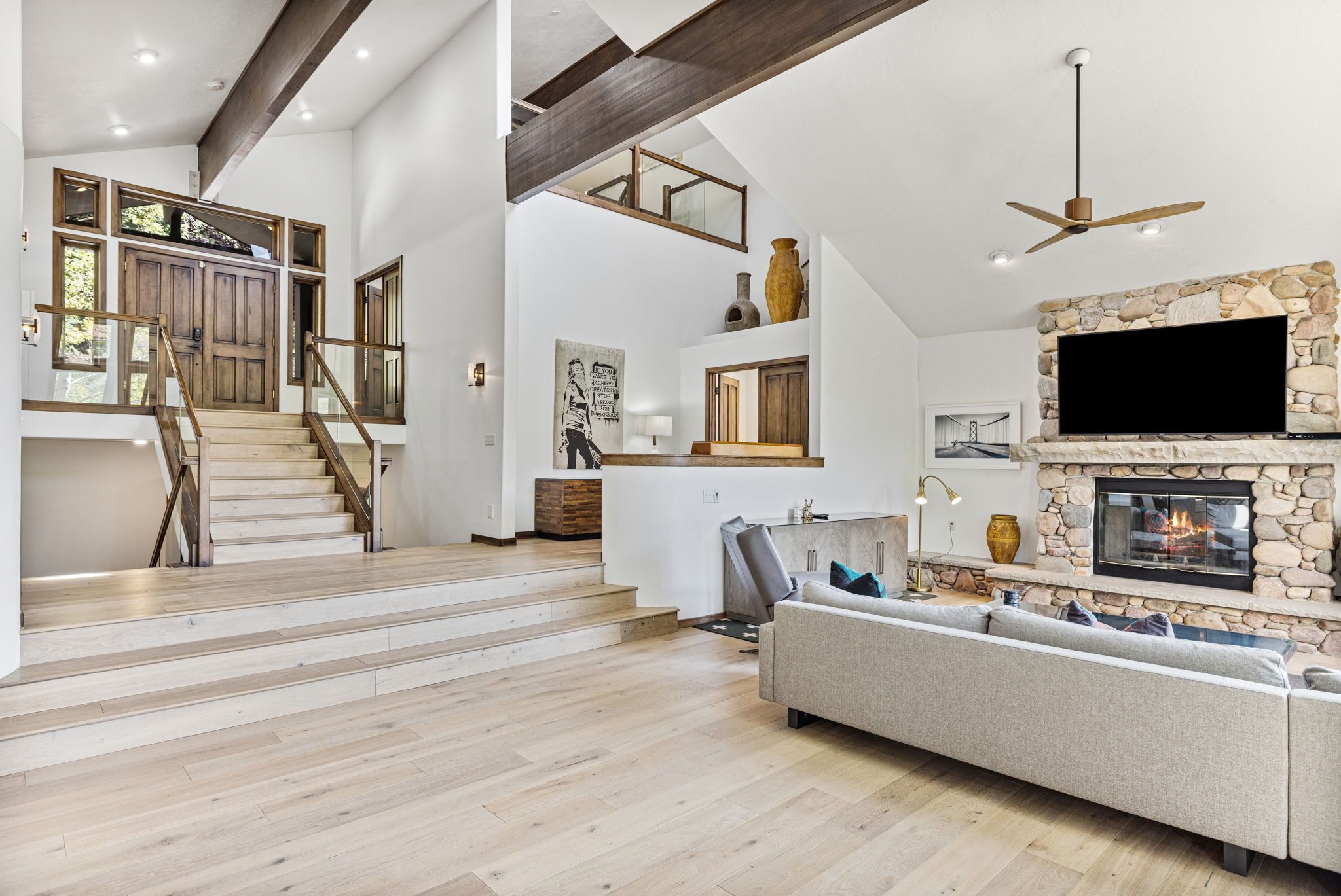 New Listing!  Close To Ski, Main Street, Free Resort Shuttle With Hot Tub - Park City, UT