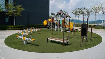 Área de recreio para crianças (ao ar livre)