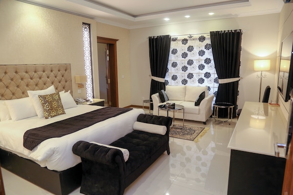 Quarto casal júnior | 1 quarto, cofres nos quartos, cortinas blackout