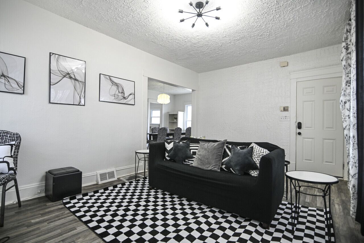 Vivid Harmony | Themed | Sleeps 16 - Cleveland, OH