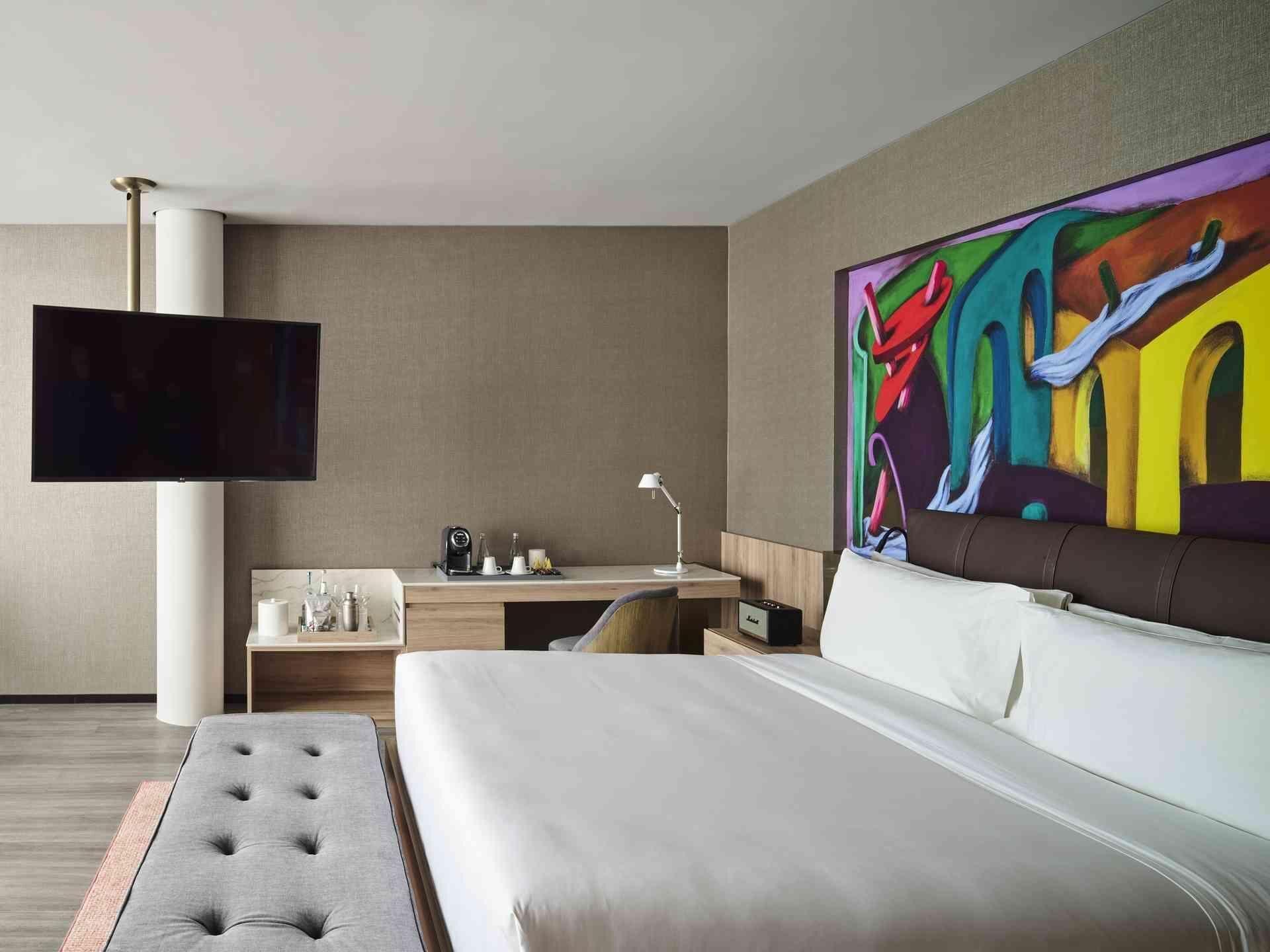 Stylish Sanctuary: Pet-friendly Retreat With Spa & Shuttle Service! - Mexico City