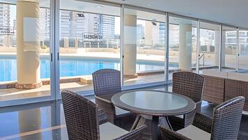 Apartamento | Piscina | Piscina exterior sazonal