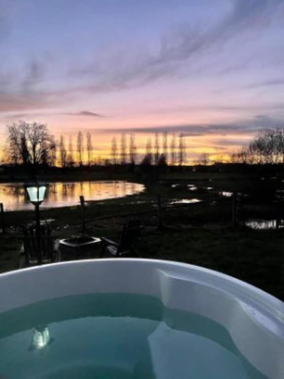 Cabane Chalet En Bois - Pays de la Loire