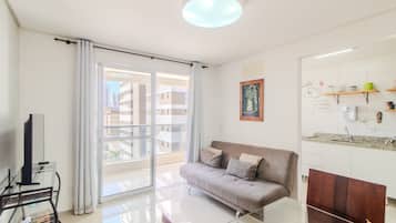 Apartamento | Sala de estar | Televisor