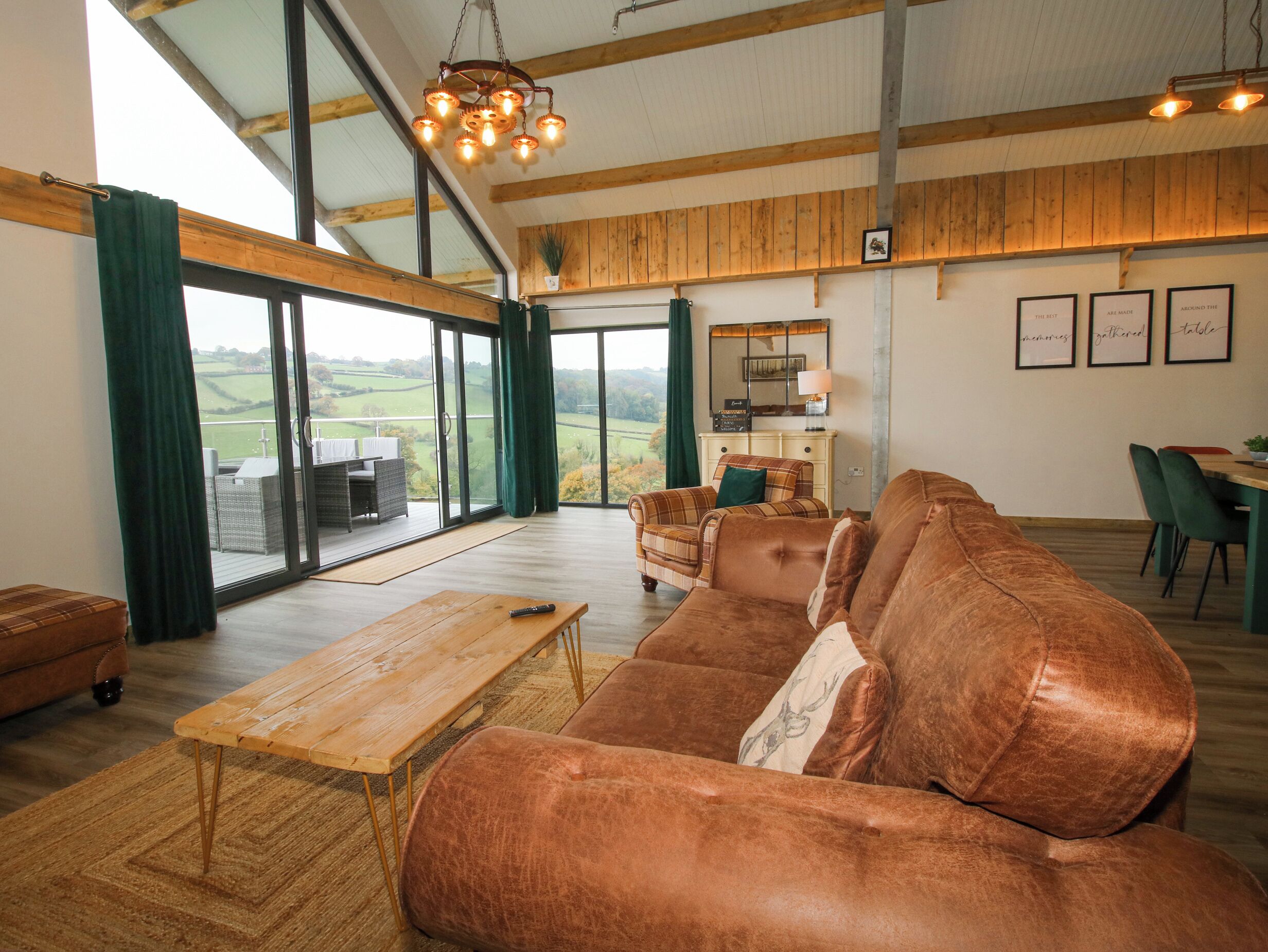 Bwncath, Pet Friendly, Character Holiday Cottage In Garthmyl - Welshpool