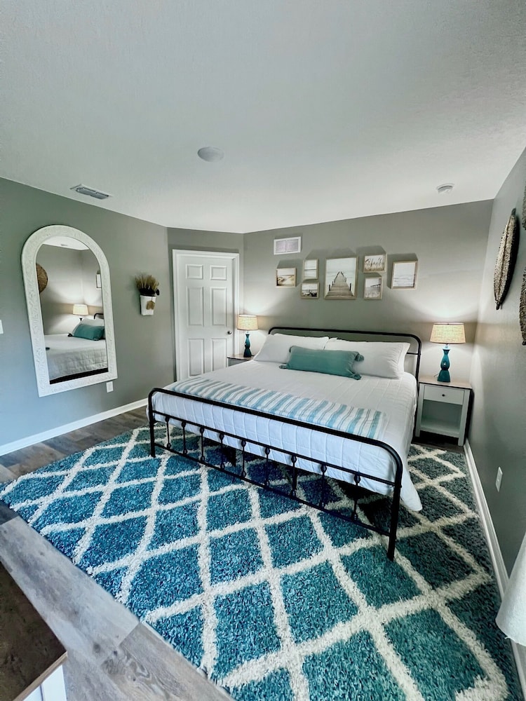 15 Min to Beach - Hot Tub - Game Room - Fire Pit - Near: St. Augustine ...