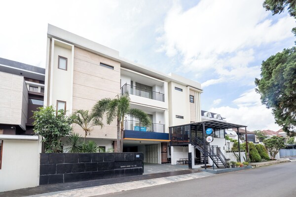 Rehat At Dago Sky - Bandung