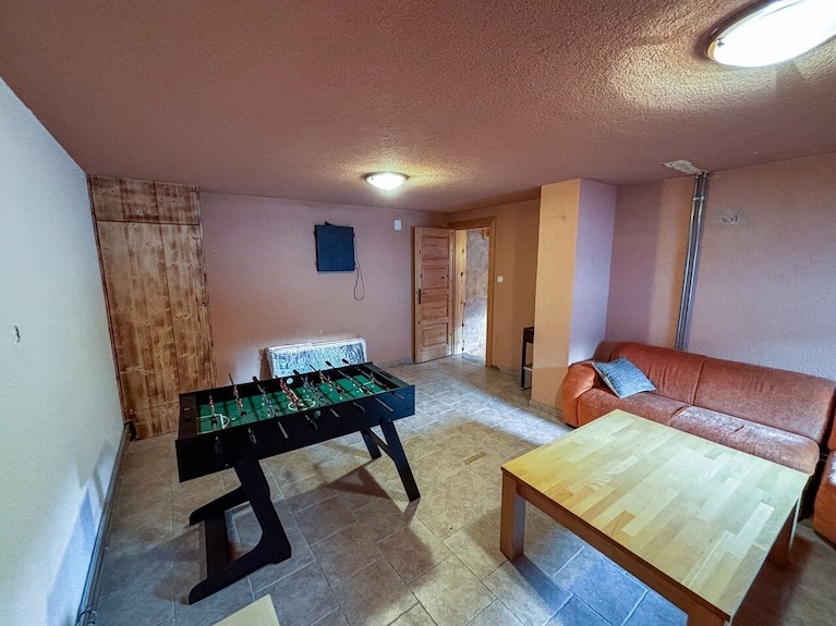 A Cozy Chalet With Large Backyard And A Spaces For Socializing - Croatie