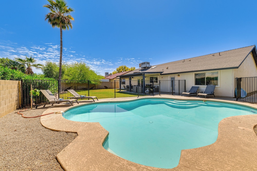 Spacious Desert Oasis In Mesa W/ Private Pool! - Tempe, AZ