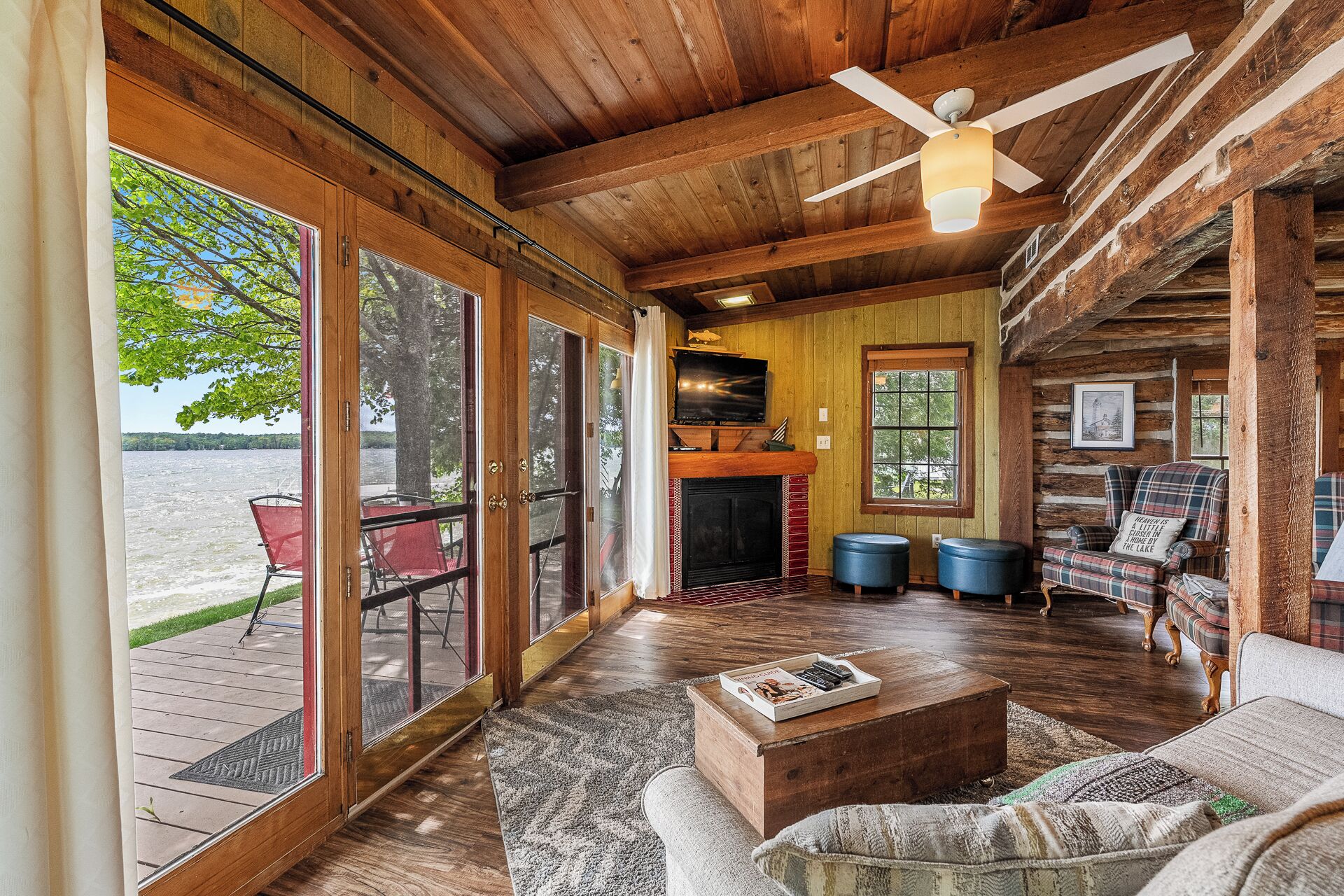 Kangaroo Kabin On Kangaroo Lake - Playground For Kids! - Baileys Harbor, WI