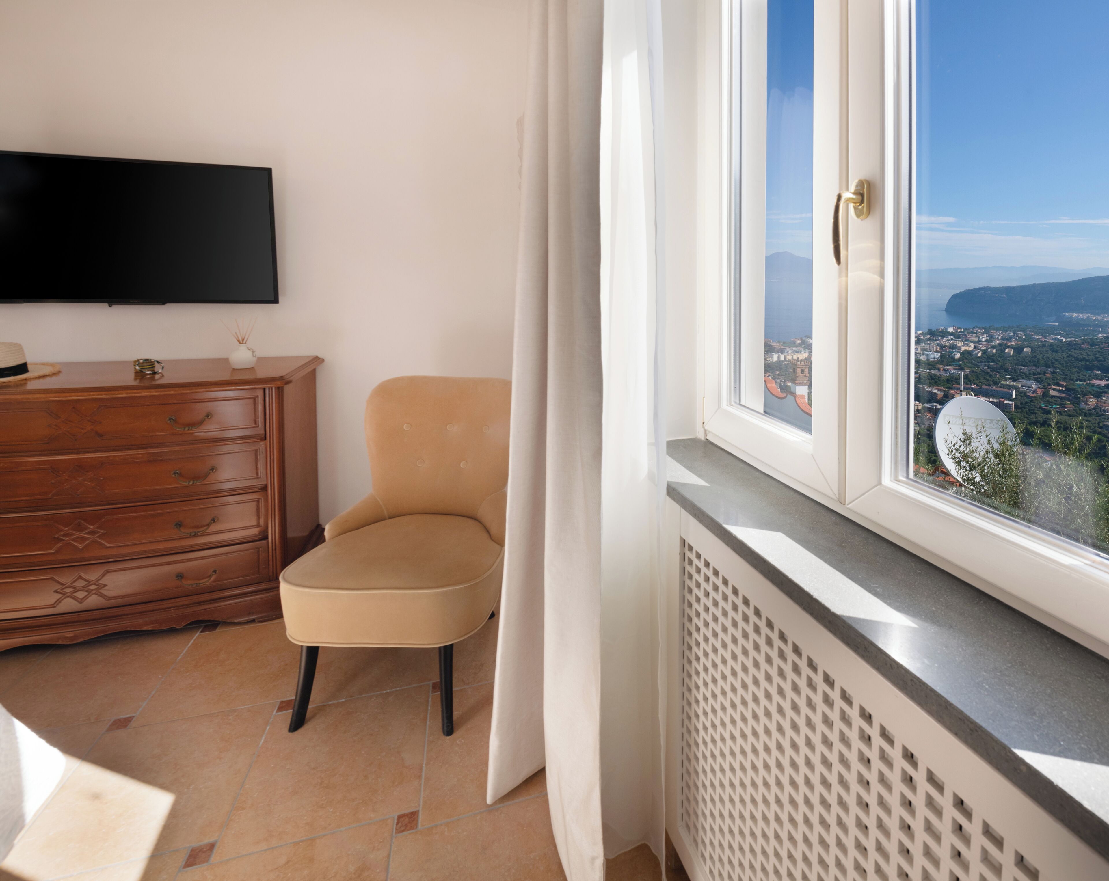 Villa Grazielluccia With Sea View And Pool - Sorrent