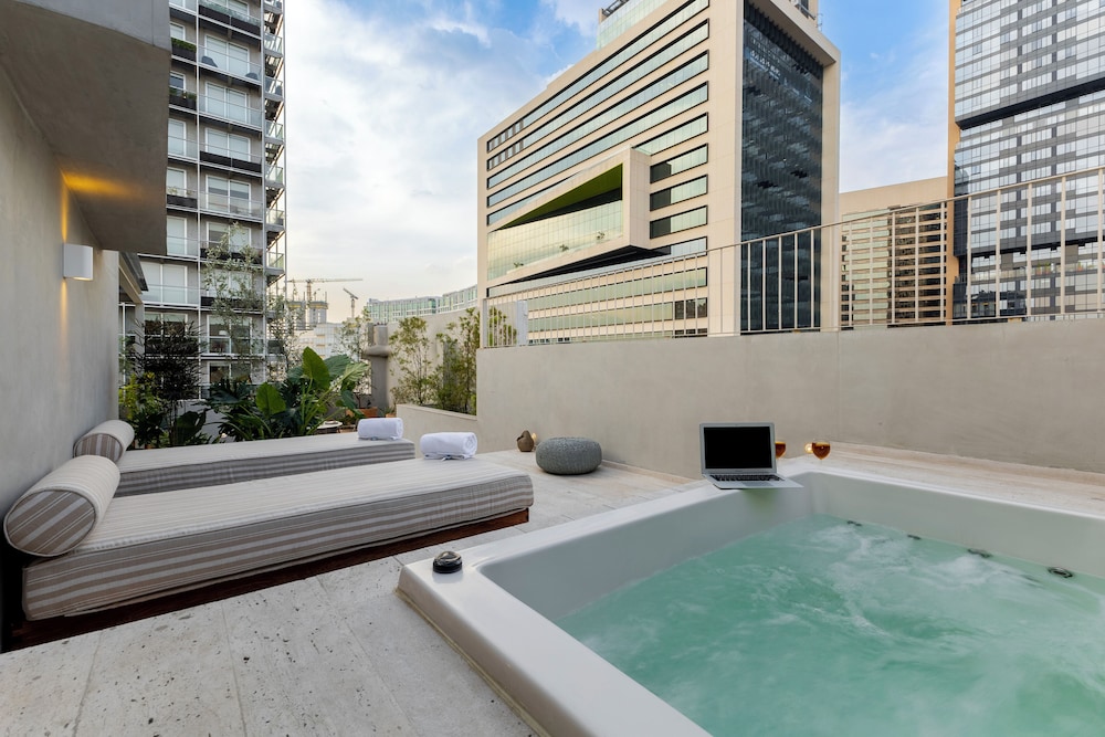 Capitalia Antara Polanco - Mexico State