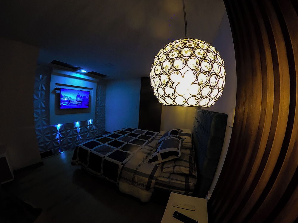 Casa Muy Comoda, Muy Cerca Del Aeropuerto Y Del Centro Comercial Hayuelos. - Funza