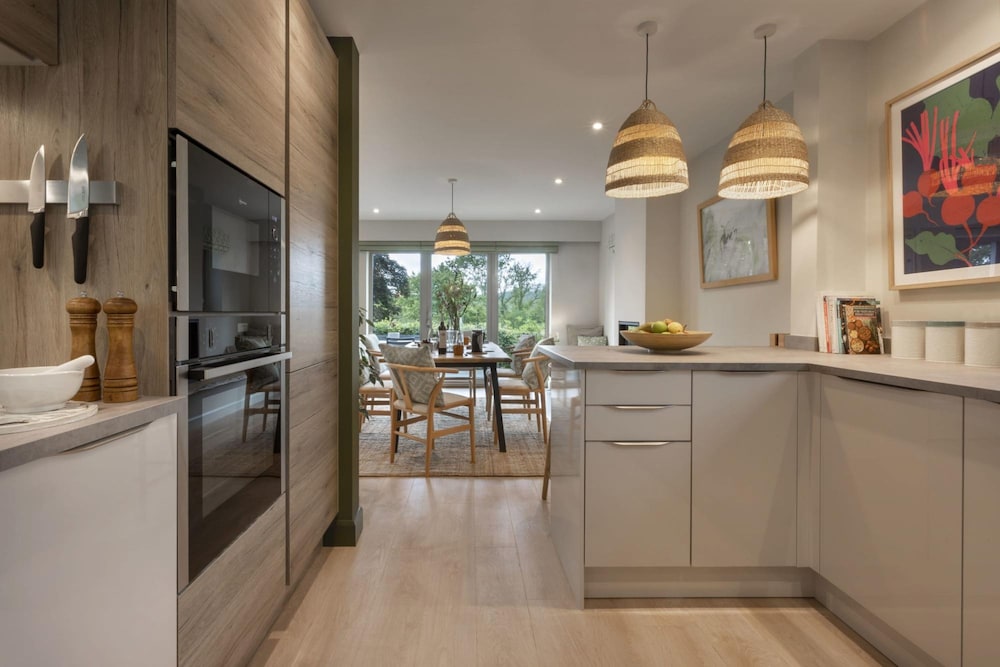 Barakat Lakes Escape - Ambleside