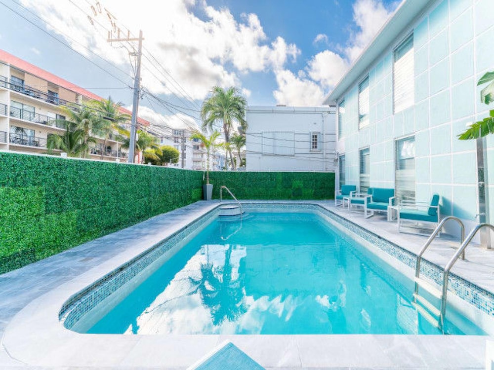 Two Bedroom Apartment - Miami, FL