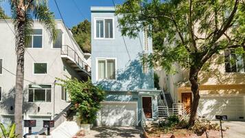 Casa | 2 quartos, ferro/tábua de engomar, internet de alta velocidade