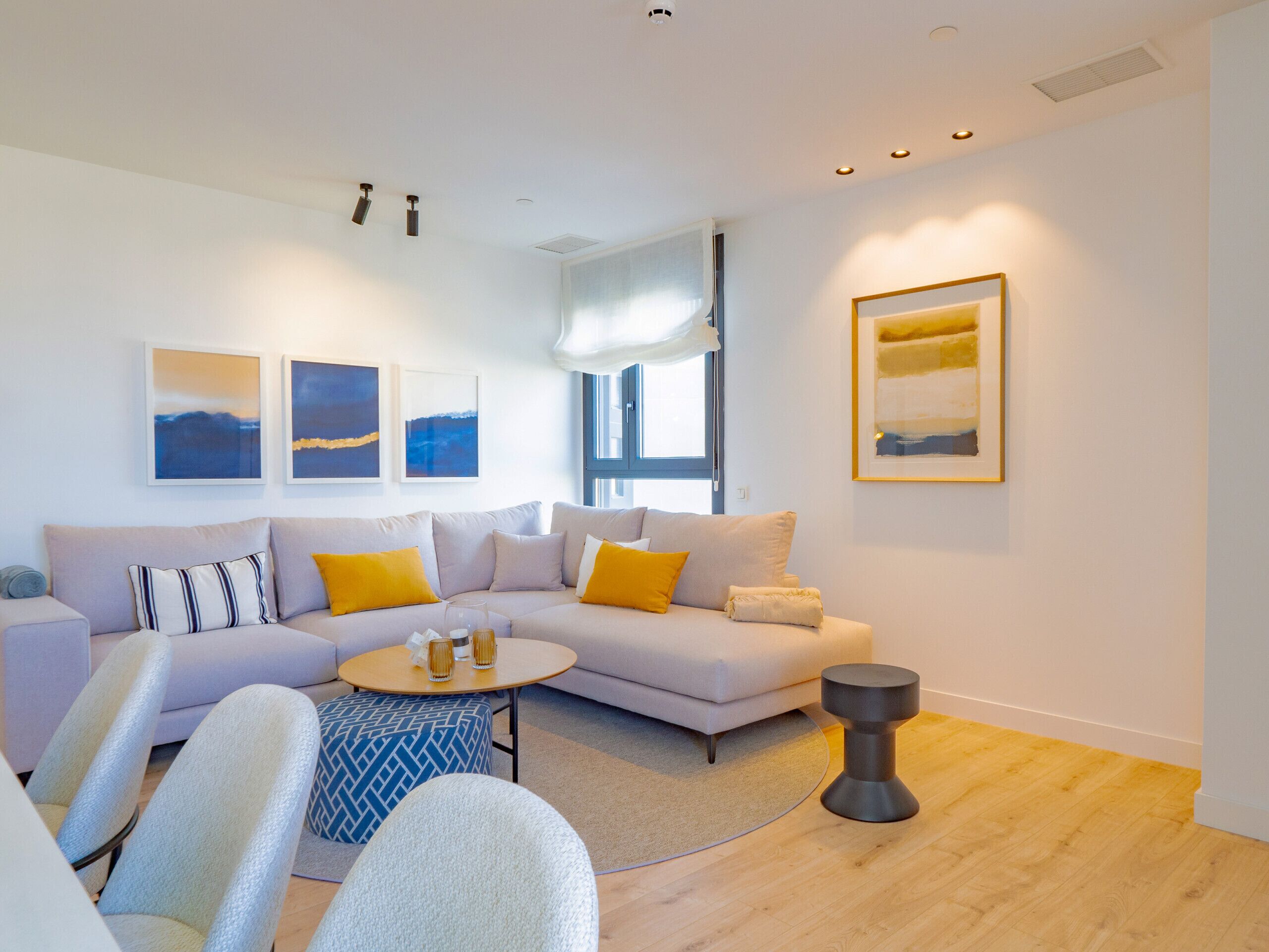 Cubo's Luxury Urban Sky Apartment 12 / Urbano / Aire Acondicionado / Wifi Gratis / Piscina Comunitaria - Estadio La Rosaleda