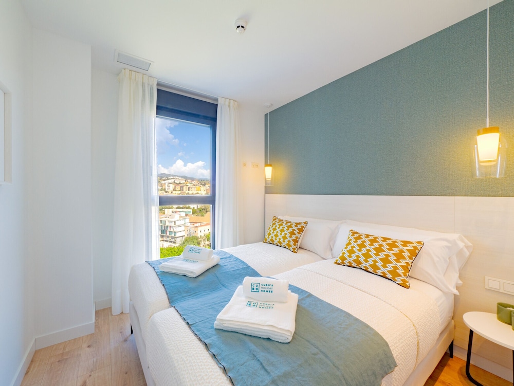 Cubo's Luxury Urban Sky Apartment 12 / Urban / Air Conditioning / Free Wifi / Community Pool - Málaga