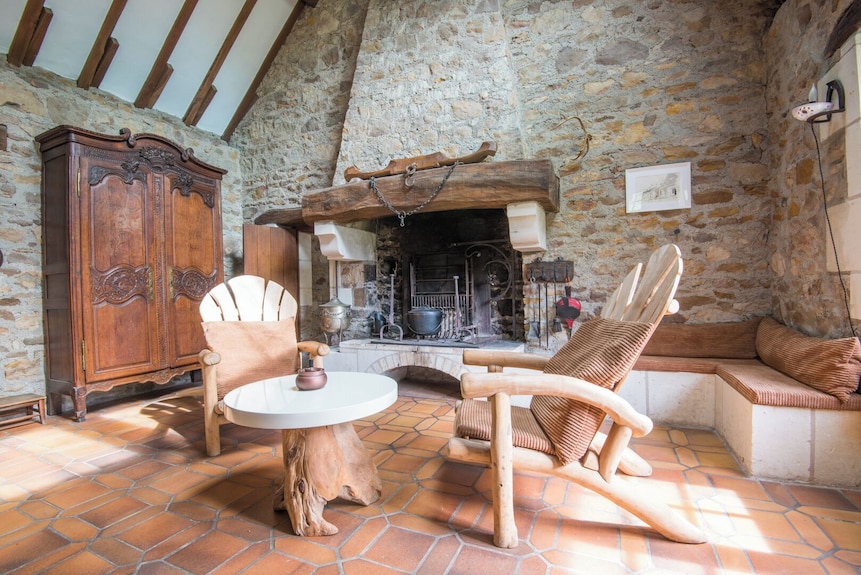 La Petite Maison Dans La Forêt , Un Havre De Paix En Pleine Nature ! - Saumur