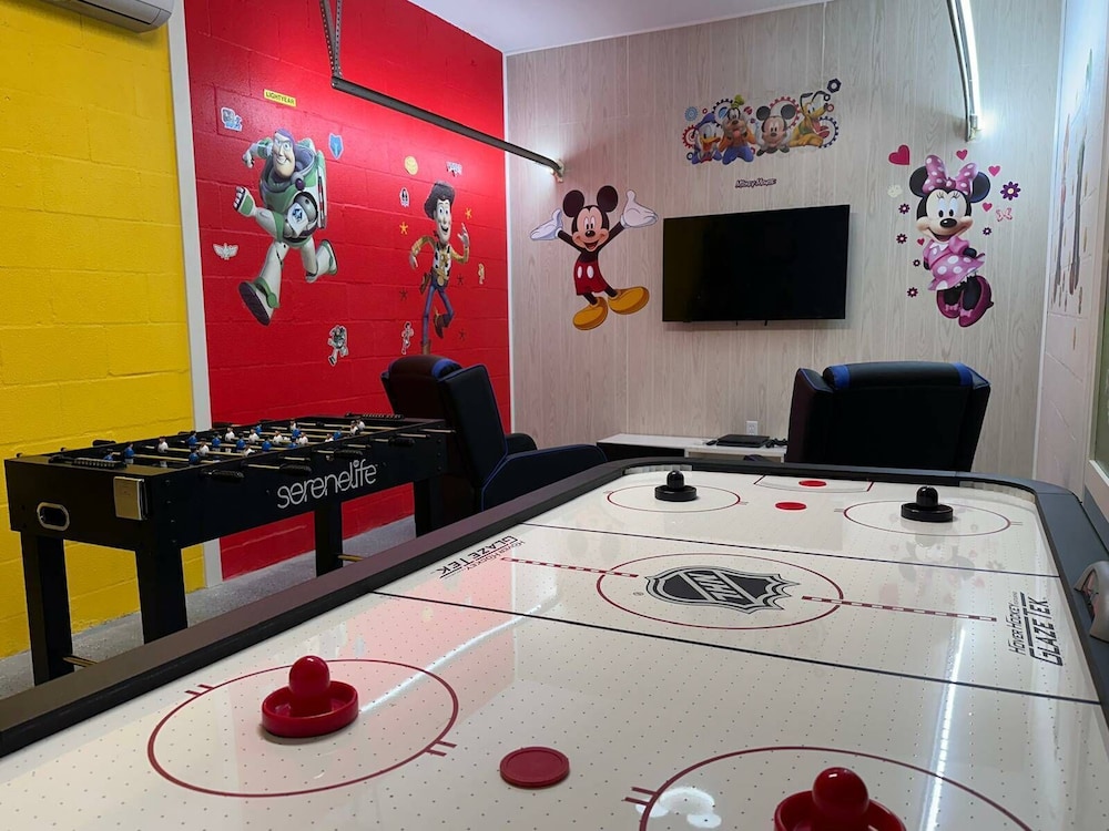 Amazing Home At Storey Lake 2 Minutes To Clubhouse - Kissimmee, FL