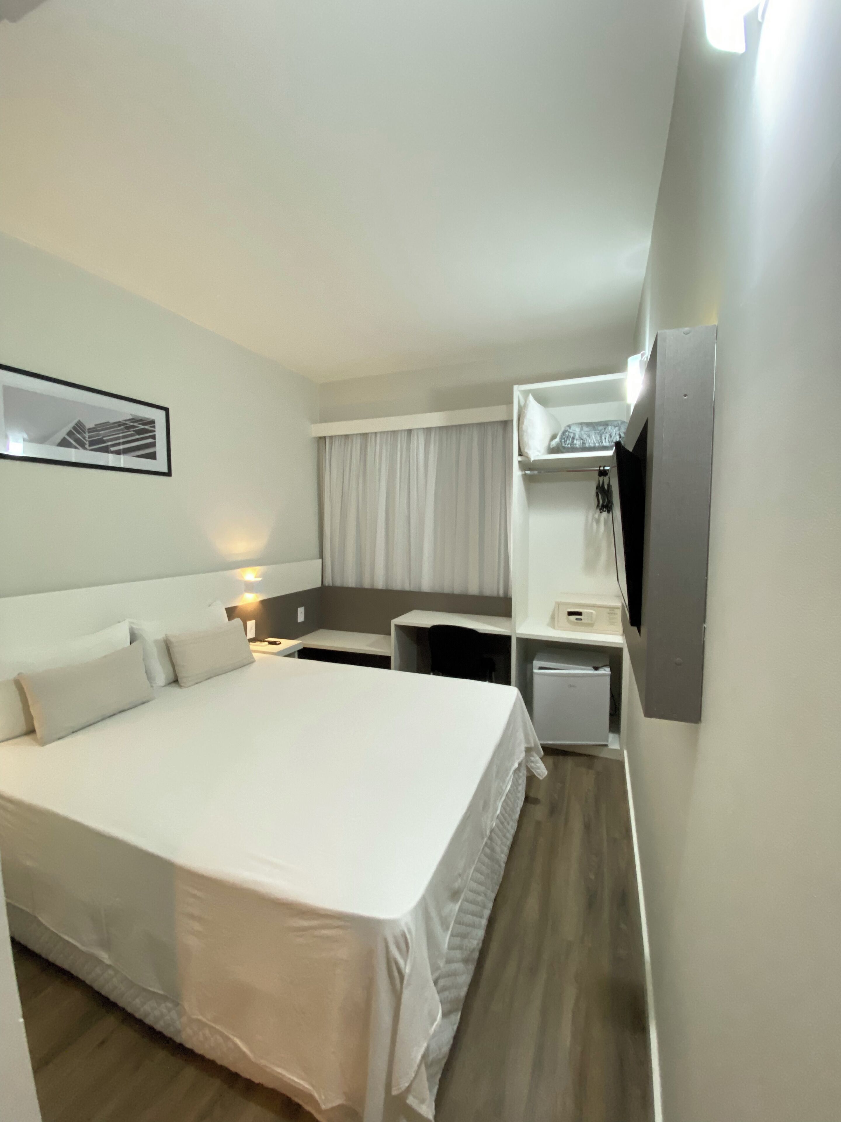Quarto Duplo Básico para 1 Pessoa, Vista para a cidade