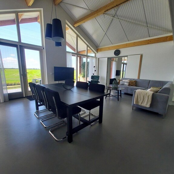 Stay At Our Family Home, Anchor 14, Which Boasts Panoramic And Expansive Views. - Joure
