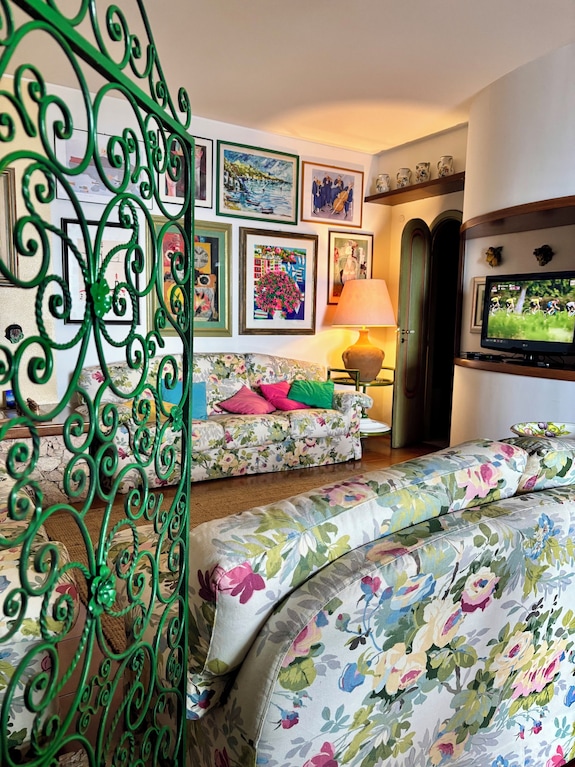 Mara's House, 10-minute Walk From Downtown, Private Parking - Taormina