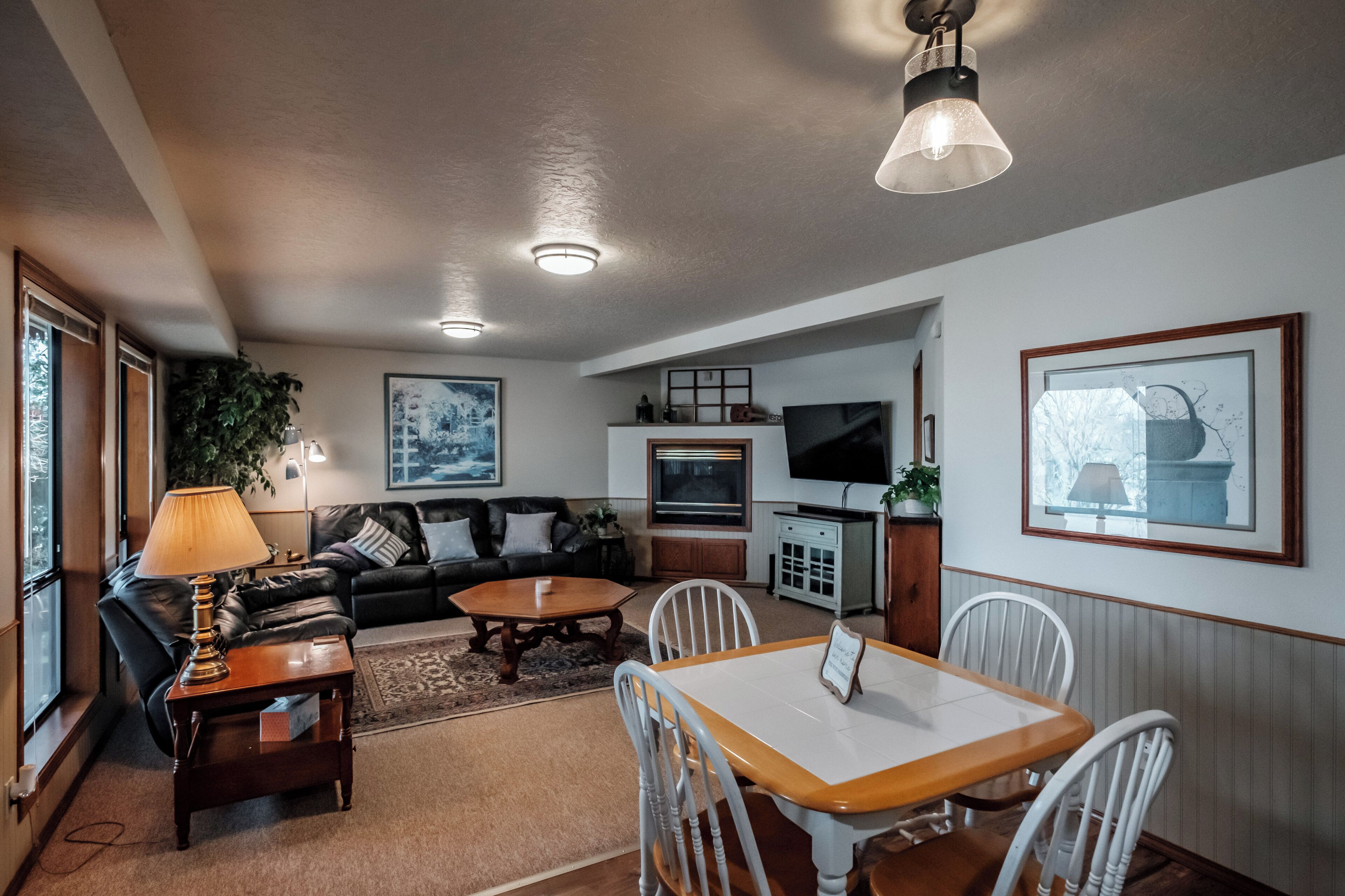 Hidden Treasure - A Private Guest Suite - Salem, OR