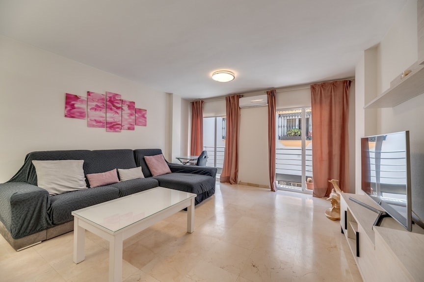 Apartamento 'Vivienda Casco Antiguo De Marbella' Con Balcón, Wi-fi Y Aire Acondicionado - Marbella