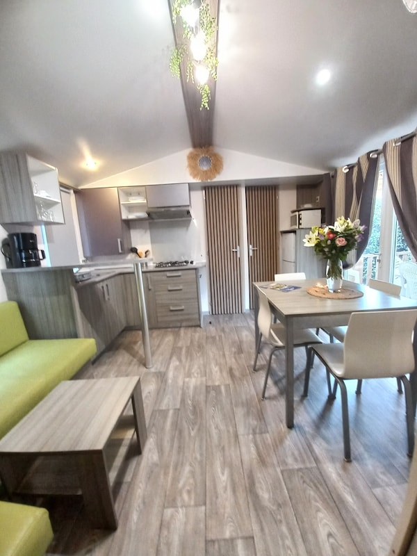 Mobile Home 6 Personnes ,3 Chambres 32m2 Avec Terrasse 14m2 Semi Couverte - Saint-Pierre-la-Mer