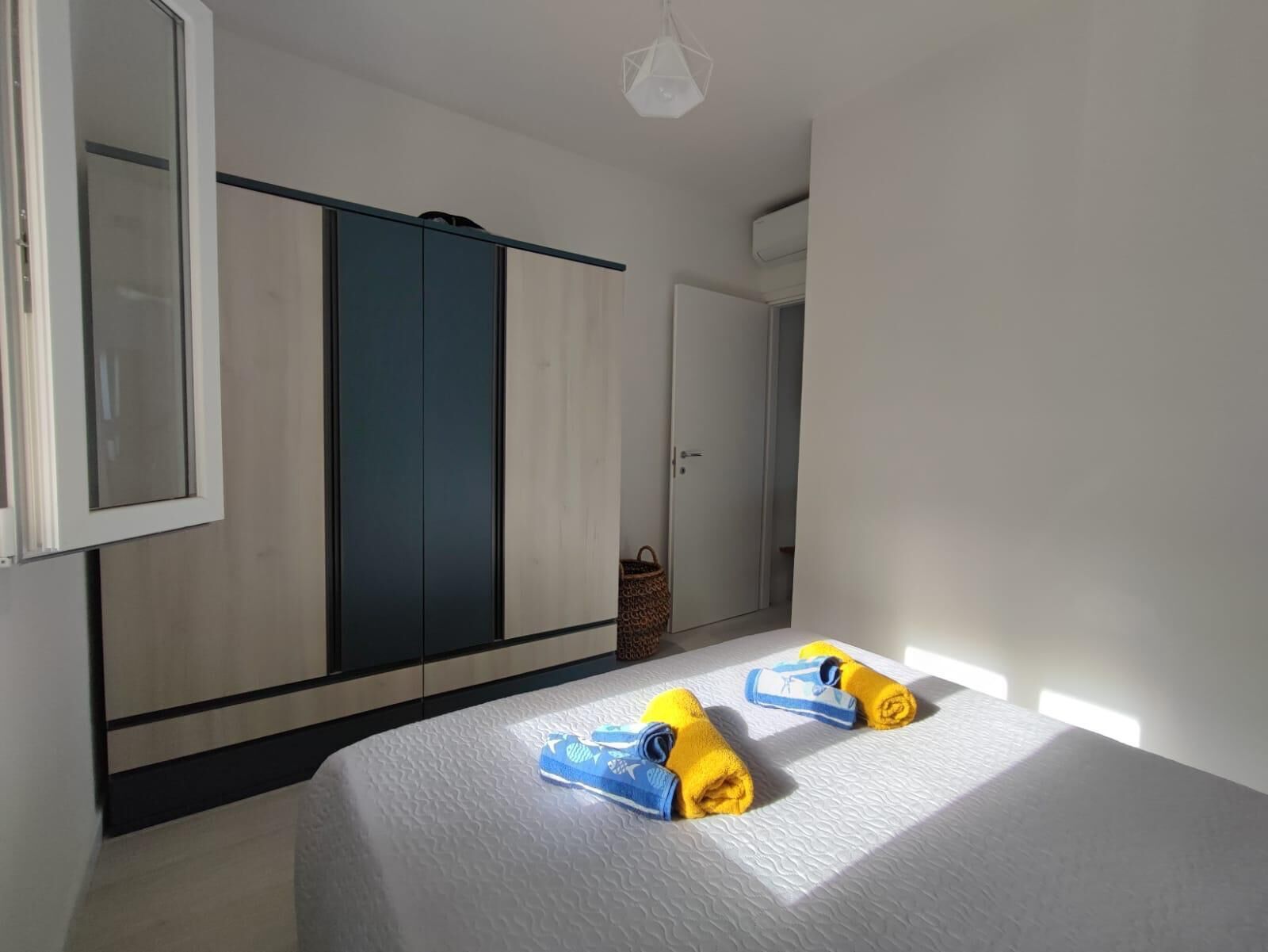 Cozy Two-room Apartment In Castelsardo Where You Can Spend A Nice Family Vacation - Islas de Cerdeña