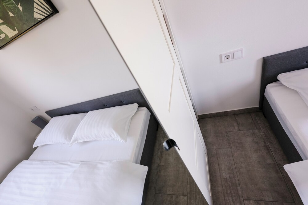 White Mountain Apartments 5min. Von Der Therme Banovci Entfernt - Banovci
