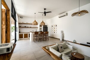 Villa, 1 quarto, piscina privativa, vista para a piscina | Sala de estar