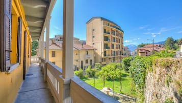 Apartamento Familiar, 2 quartos (Patty Apartment in Laveno Center &) | Terrenos do alojamento