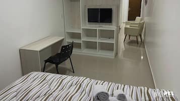 Apartamento Cidade | 1 quarto, secretária, Wi-fi grátis
