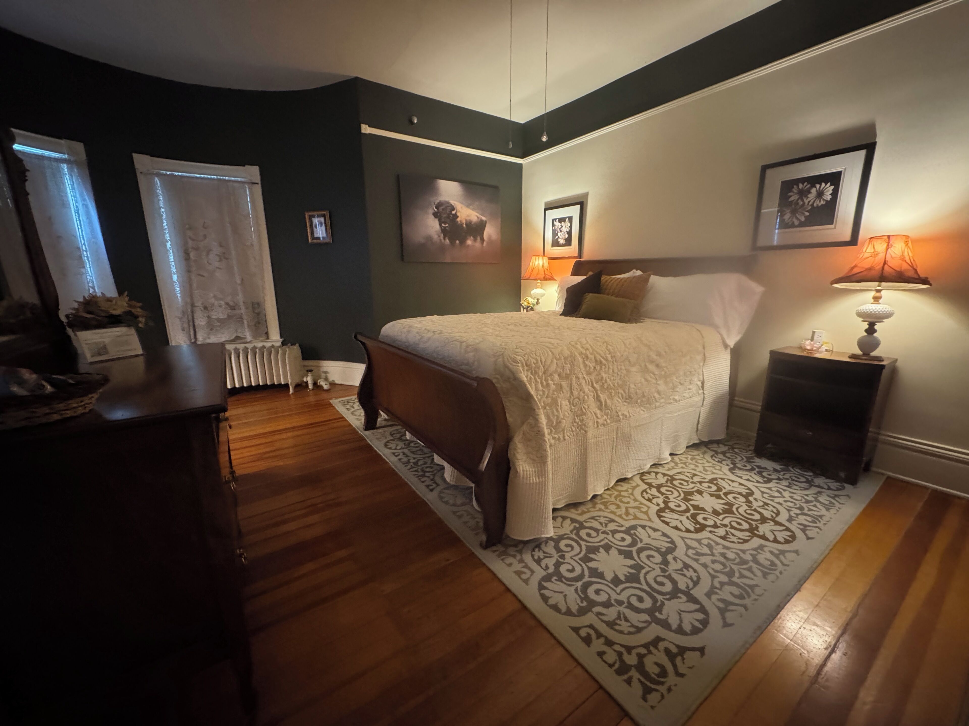 Quarto solteiro design, para não fumantes, vista para a cidade | Camas com colchões pillow-top, individualmente decorados