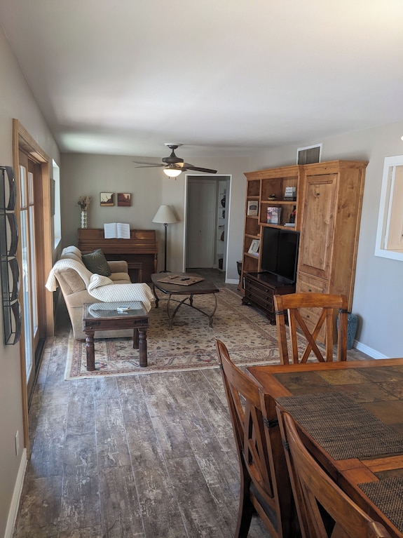 2br/2b Comfy Bungalow Close To Uofa - UNIVERSITY OF ARIZONA, Tucson