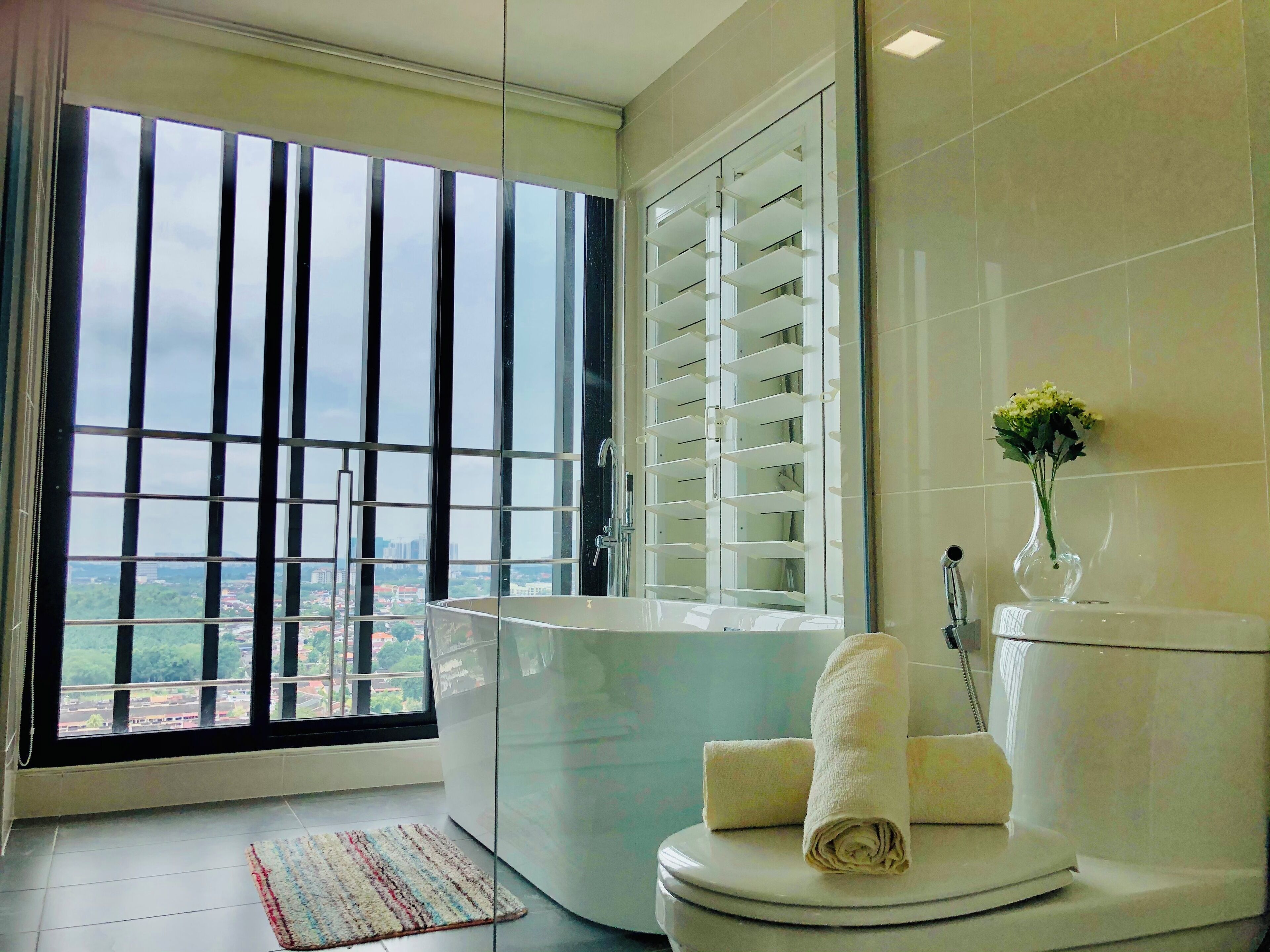 Apartamento Familiar | Casa de banho | Artigos de higiene pessoal grátis, um secador de cabelo 