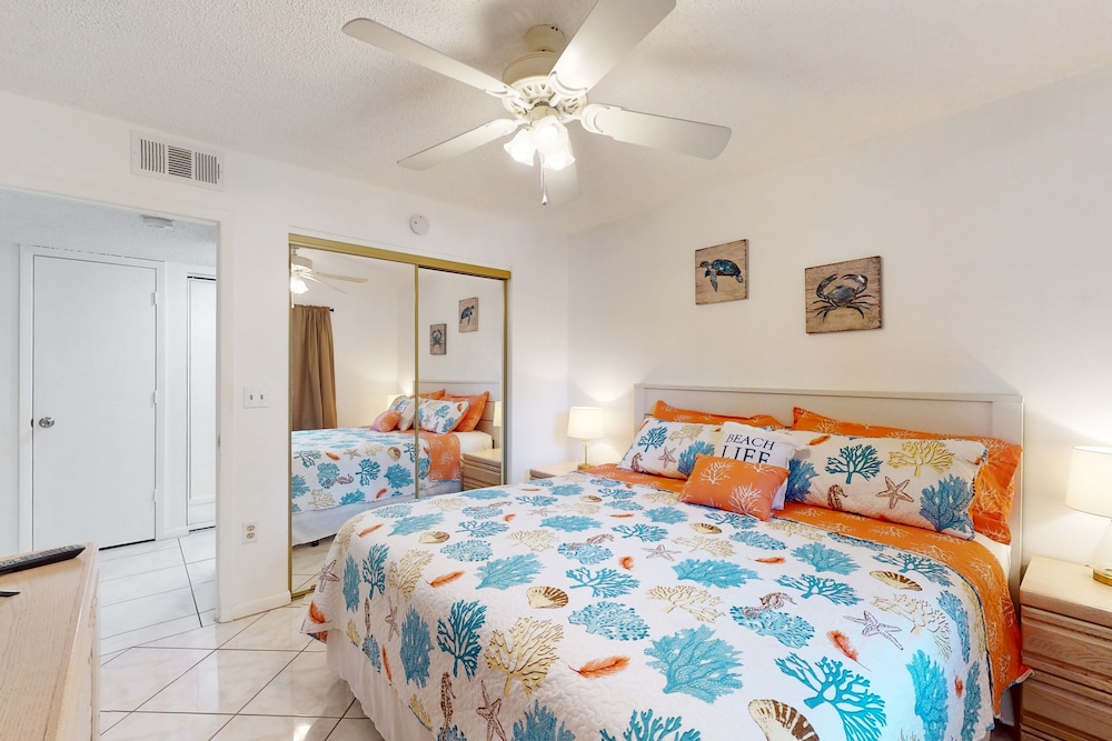 First-floor Condo With Pools, Hot Tubs & Tennis - Near Img & Gulf Beaches - Anna Maria Island, FL