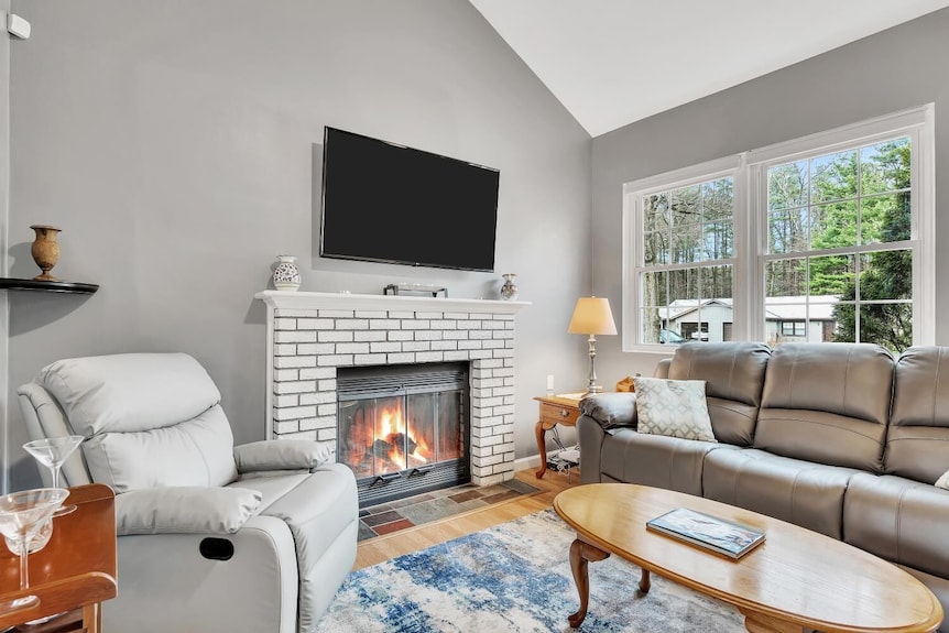 The Malta Cozy Getaway|track|belmont|spac|wifi|grill|parking| - Saratoga, NY