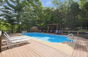 Apartamento Familiar em Condomínio Fechado, vista para a piscina | 2 quartos, com mobília individualizada 