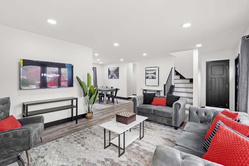 Roomy Retreatfamily&friends|2 King Beds|game Room | Valpo University | Dunes - Indiana Dunes National Park