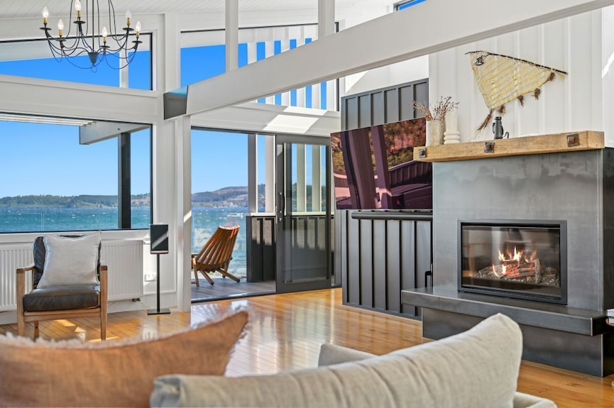 Lake Terrace Lodge Premium Home - New Zealand