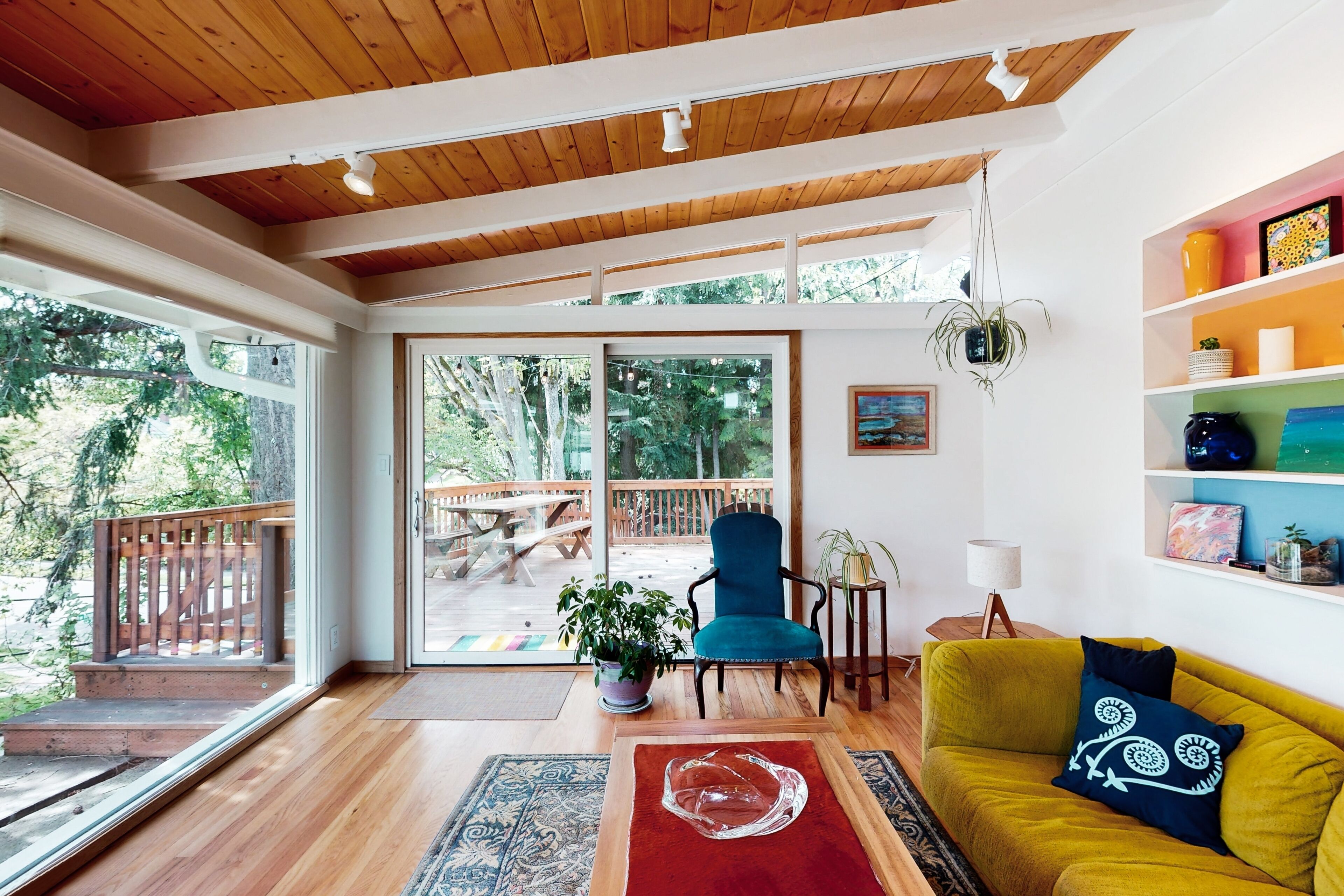 Tranquil Mid-century Retreat In Seattle's Charming Neighborhood. Dog-friendly - Bainbridge Island, WA