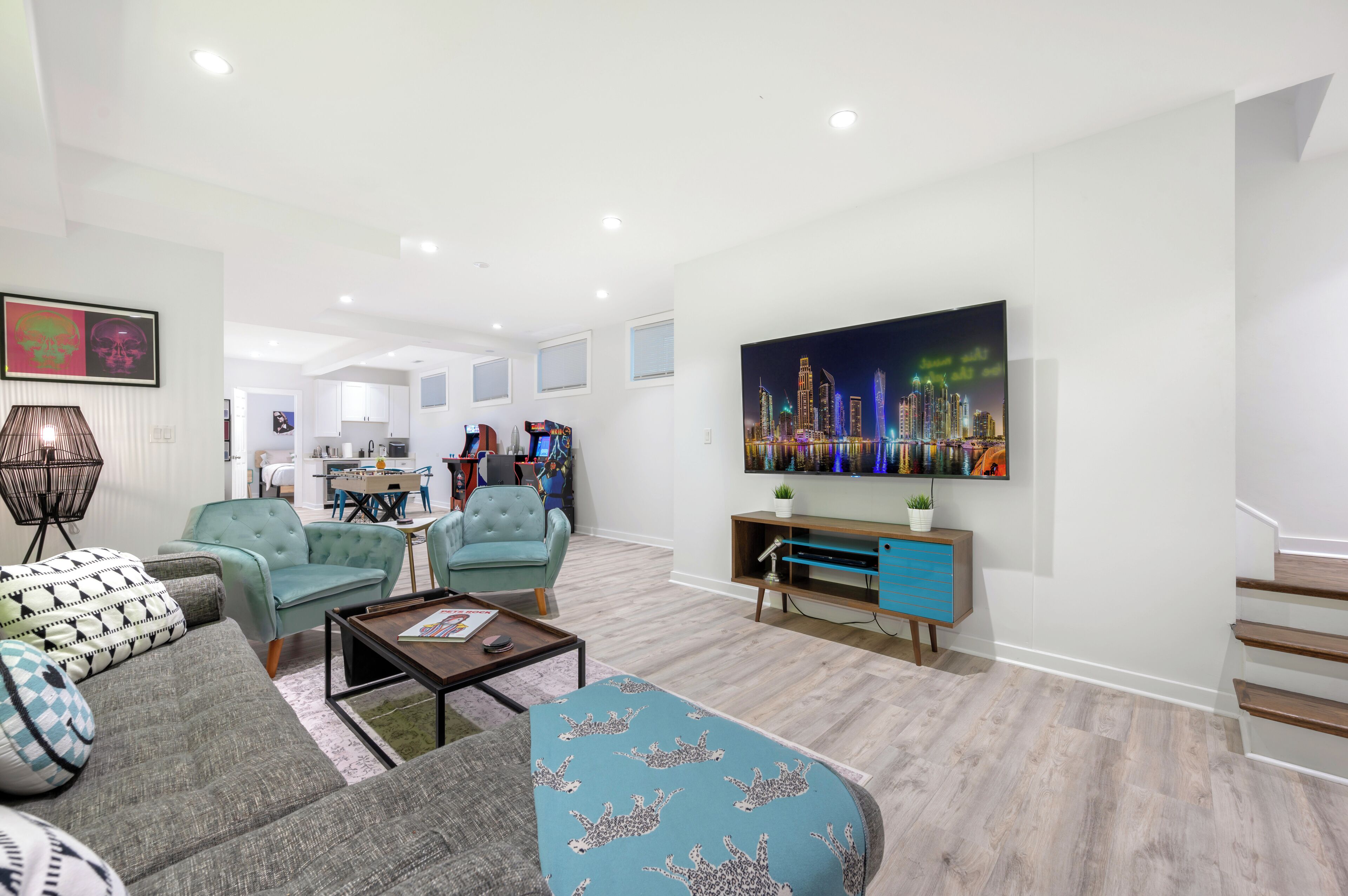 Lux 3-level Chicago Home +Garage & Patio - Chicago