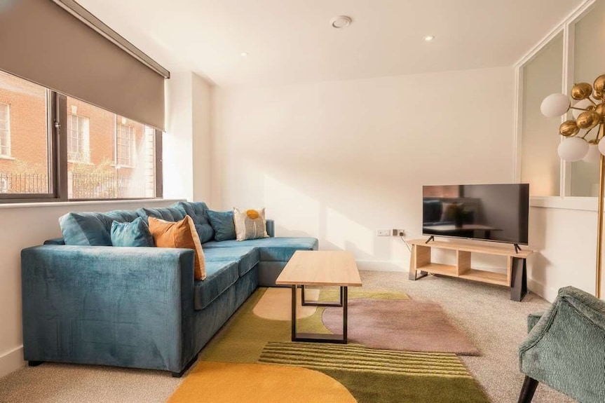 Bright City-centre Studio With Comfort & Style - Sheffield